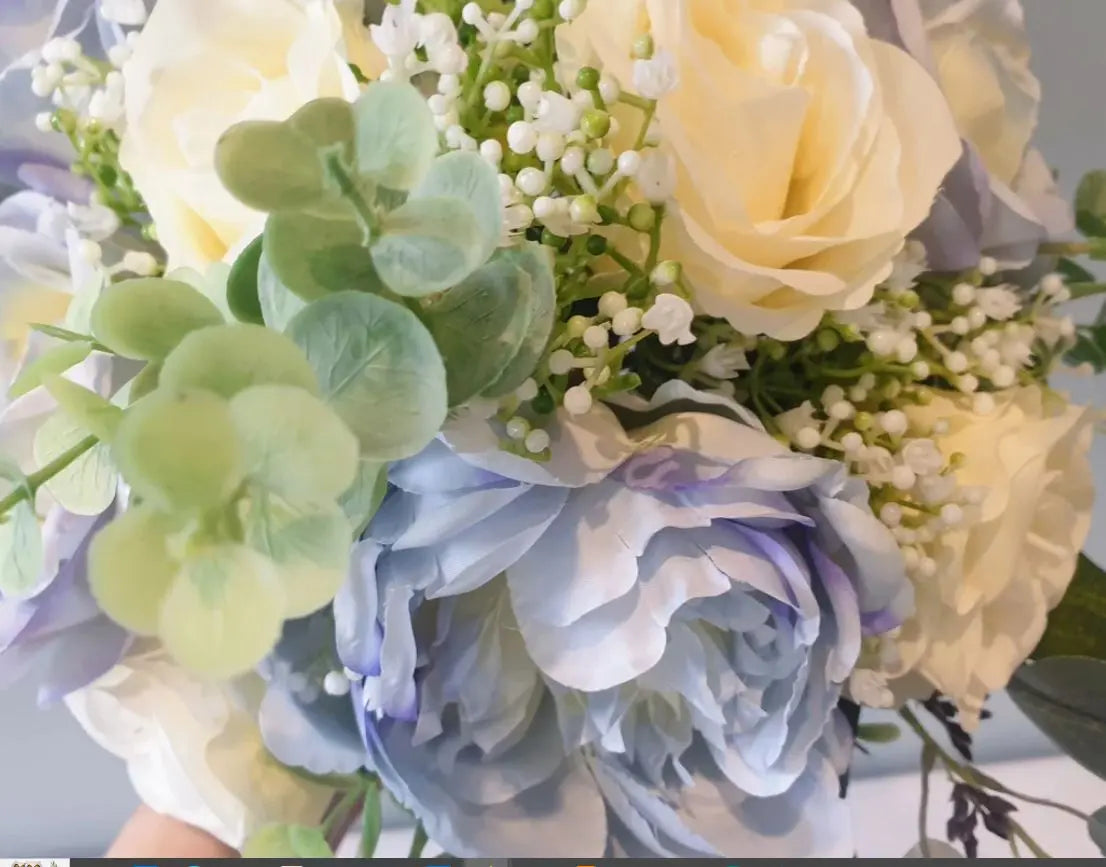 Guide to Birth Month Flowers - Claire De Fleurs